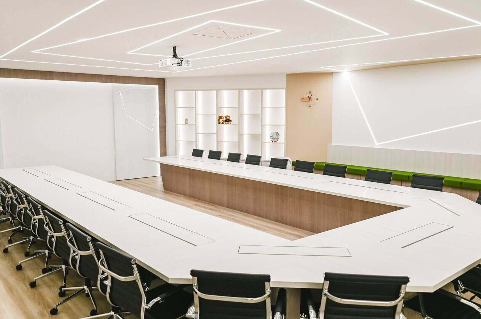 Elevate Your Meeting Experience with TeamConnect Ceiling - Audio Visual ...